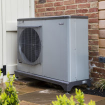 3 Practical Tips for Heating Your Kitchen with UFH